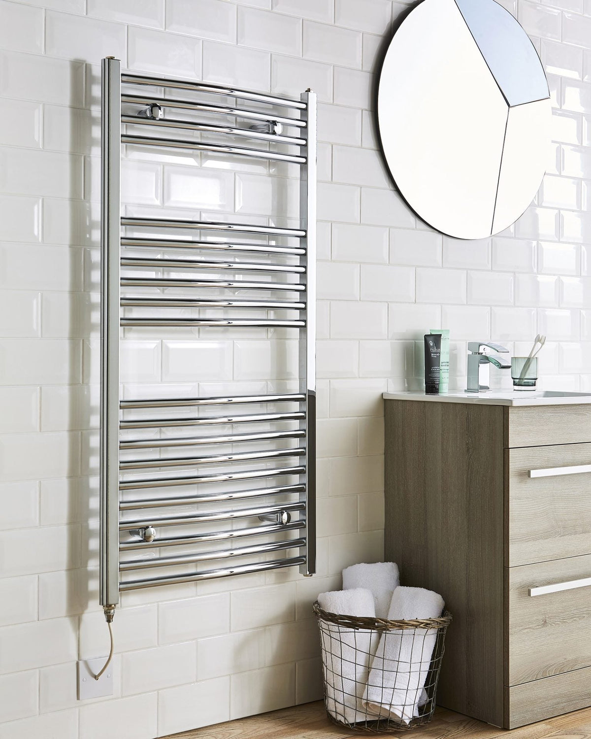 KV Chromo 22mm Curved Chrome Ladder Towel Rail Radiator - Various Size ...